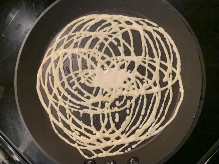 How to Make Tasty Malaysian Roti Jala - Fab Food Flavors